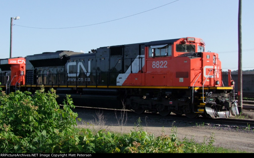 CN 8822